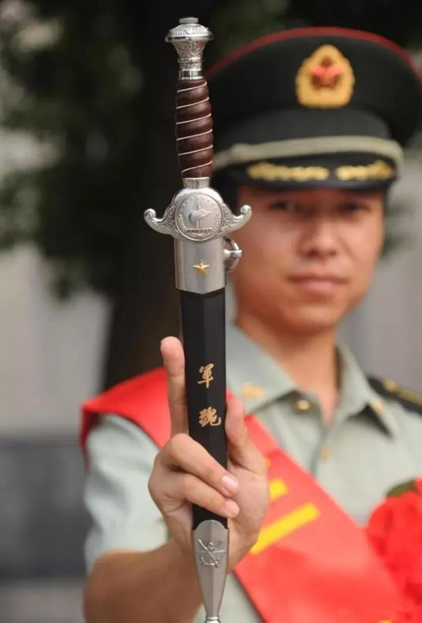 Accessories dedicated to soldiers, these three military sabres in China ...