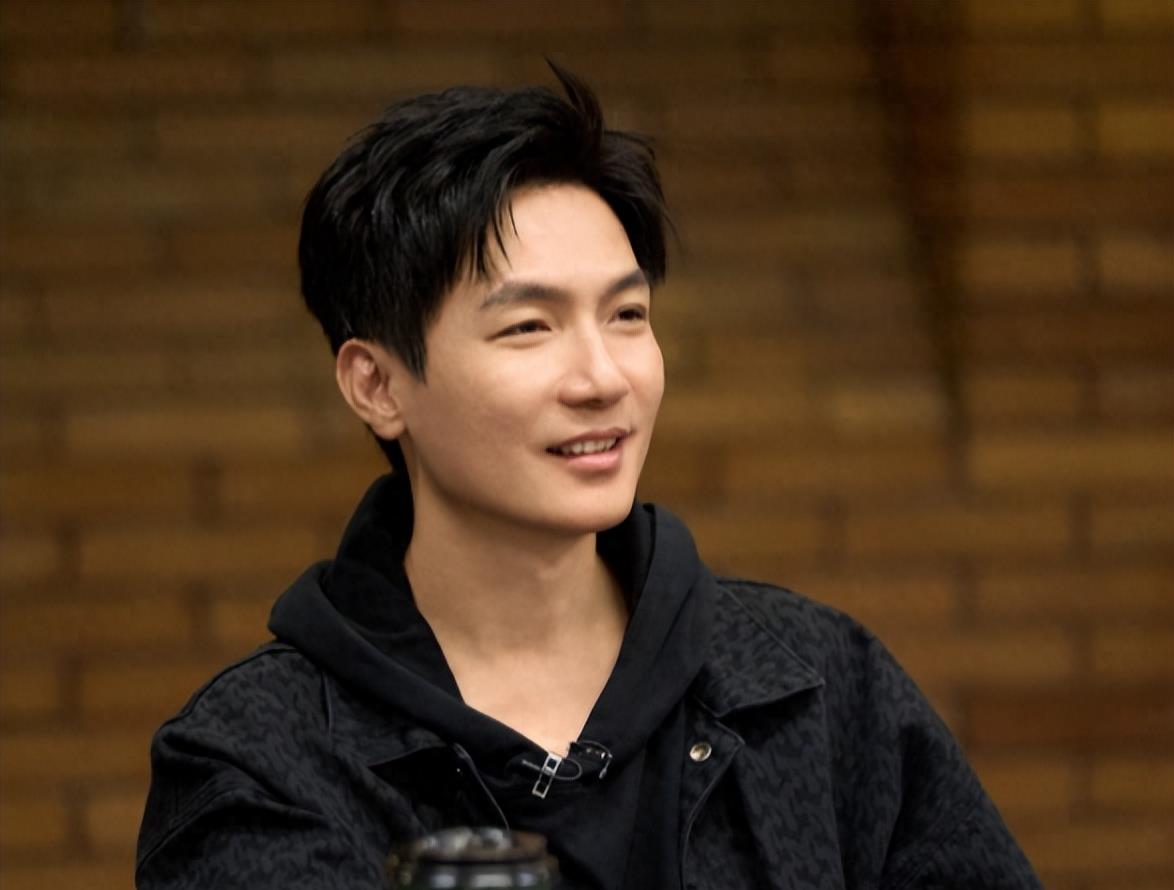 "Call Me by Fire" Wang Yaoqing caused controversy again? Tang Yuzhe chose Hu Yanbin, but ...