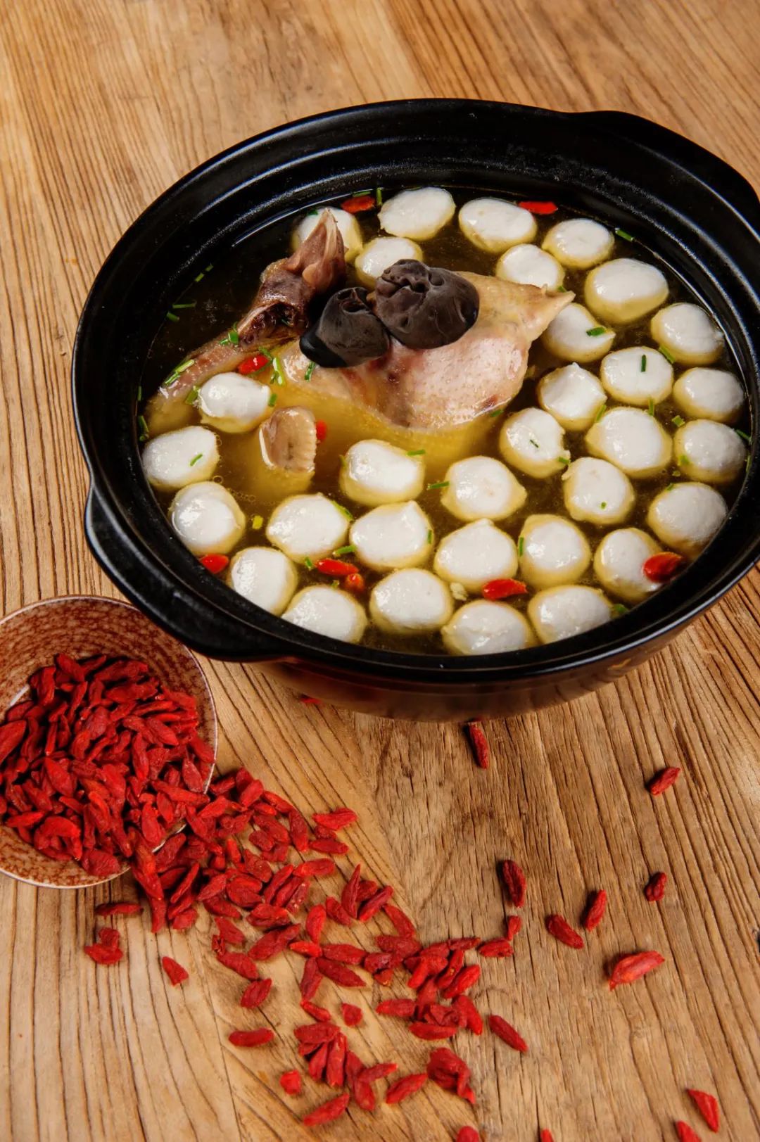 National Day I Prosperous Birthday, Food Sharing - iNEWS