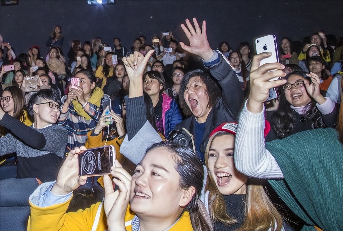 The weather is about to change, and the entertainment circle is ...