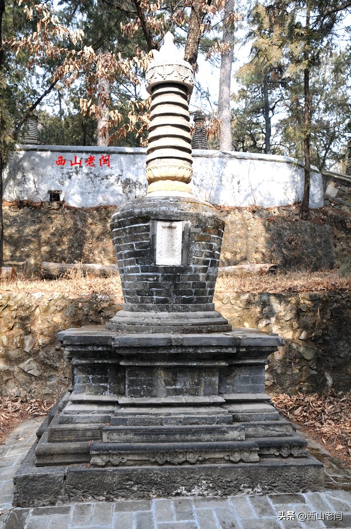 Xin Chunzhen Chang, the 15th abbot of Tanzhe Temple in the Qing Dynasty ...