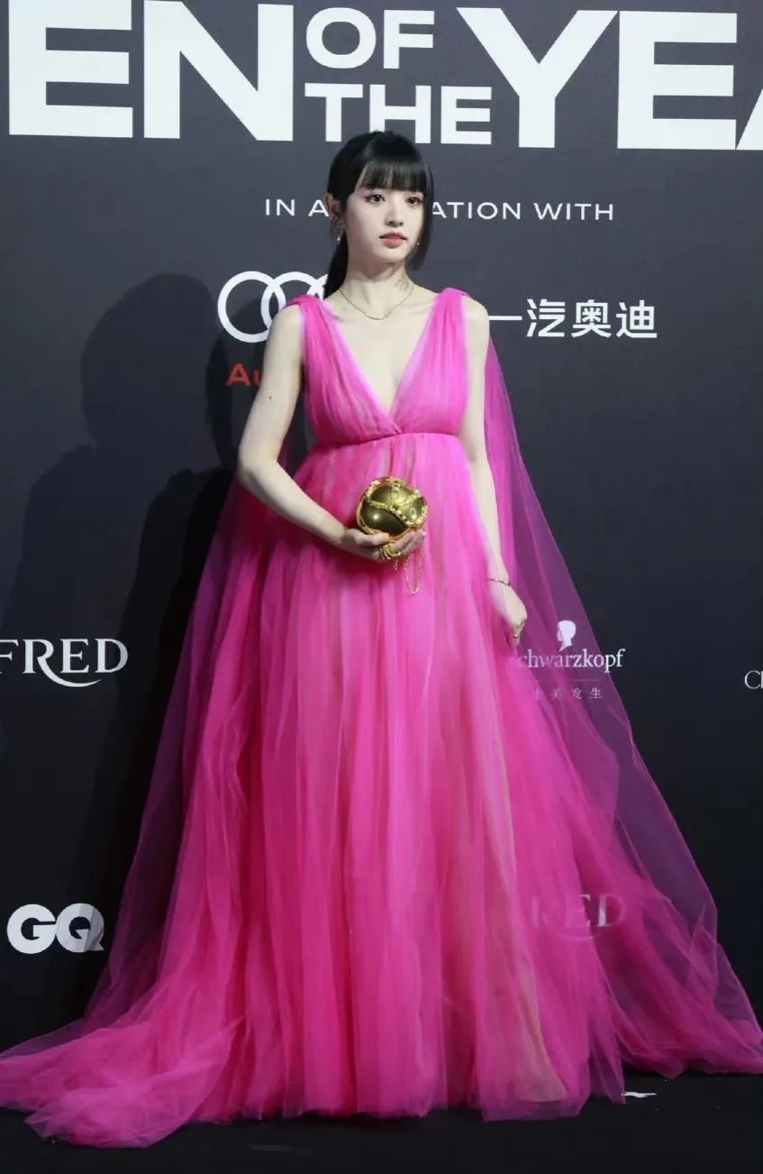 Zhao Lusi Li Yunrui, Tian Xiwei Wang Anyu, Hu Ge, Cai Xukun, Xu Zheng ...