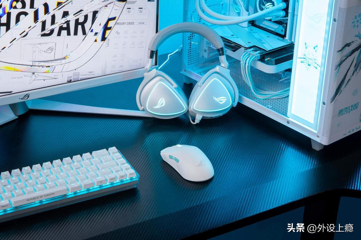 The white flagship One&Only, the new product of ROG Dragonscale ACE ...