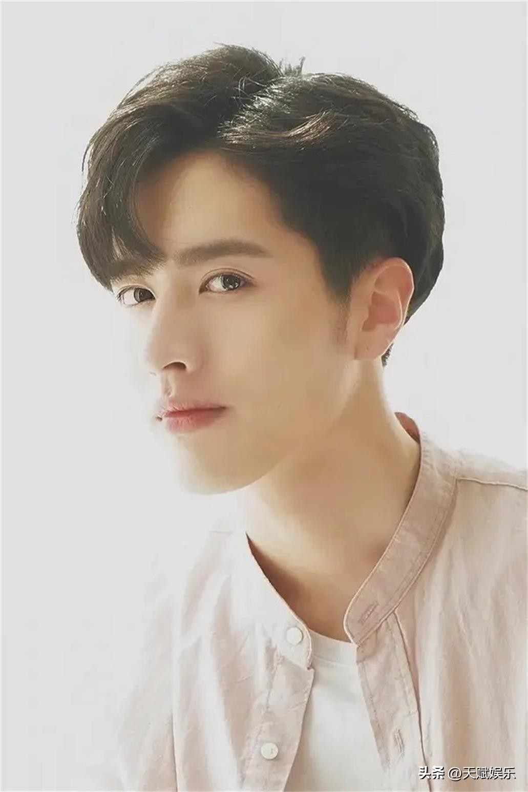 Film actor and singer Luo Zhengmei (1) - iNEWS