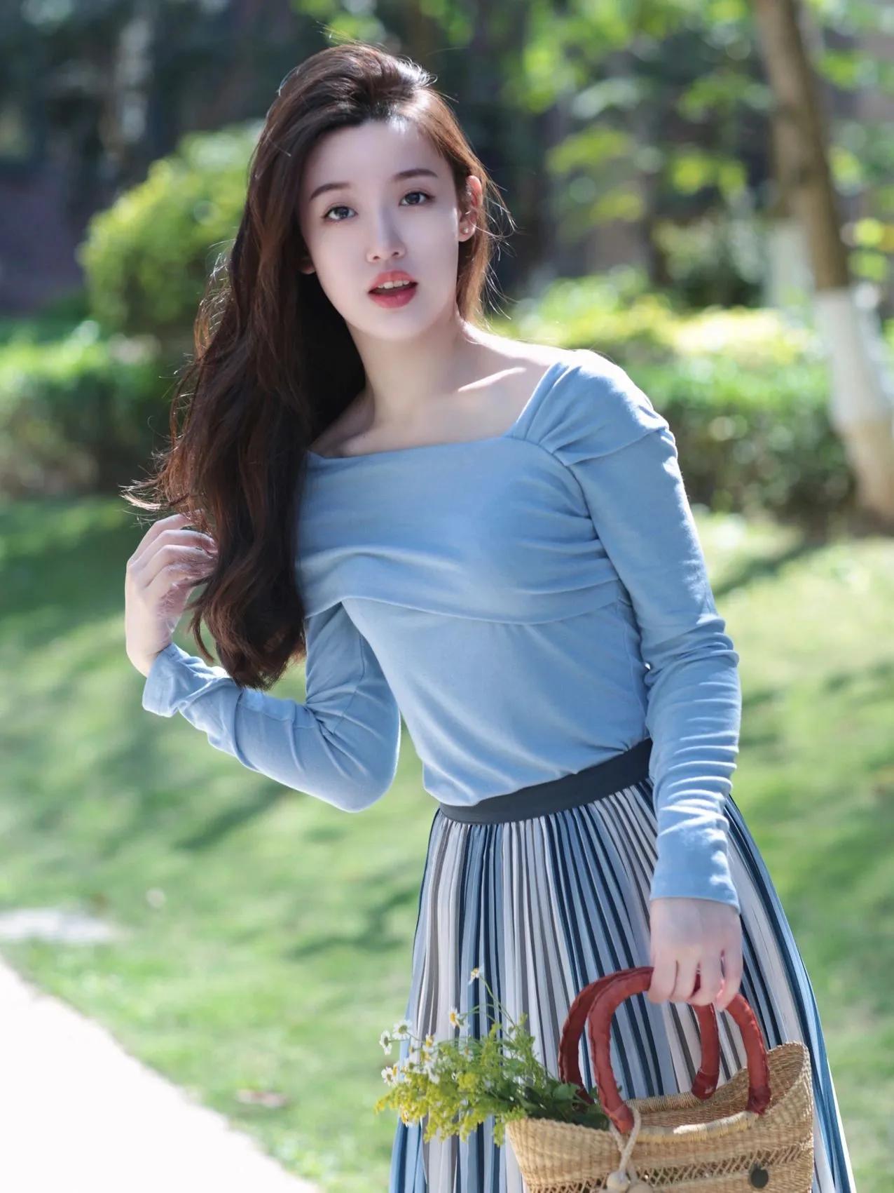 Smart and elegant, and a set of temperament to wear, easy to control ...