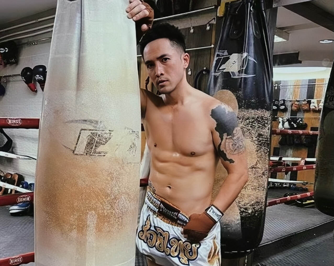 A well-known TVB actor announced that he was leaving the nest. Due to financial difficulties due ...