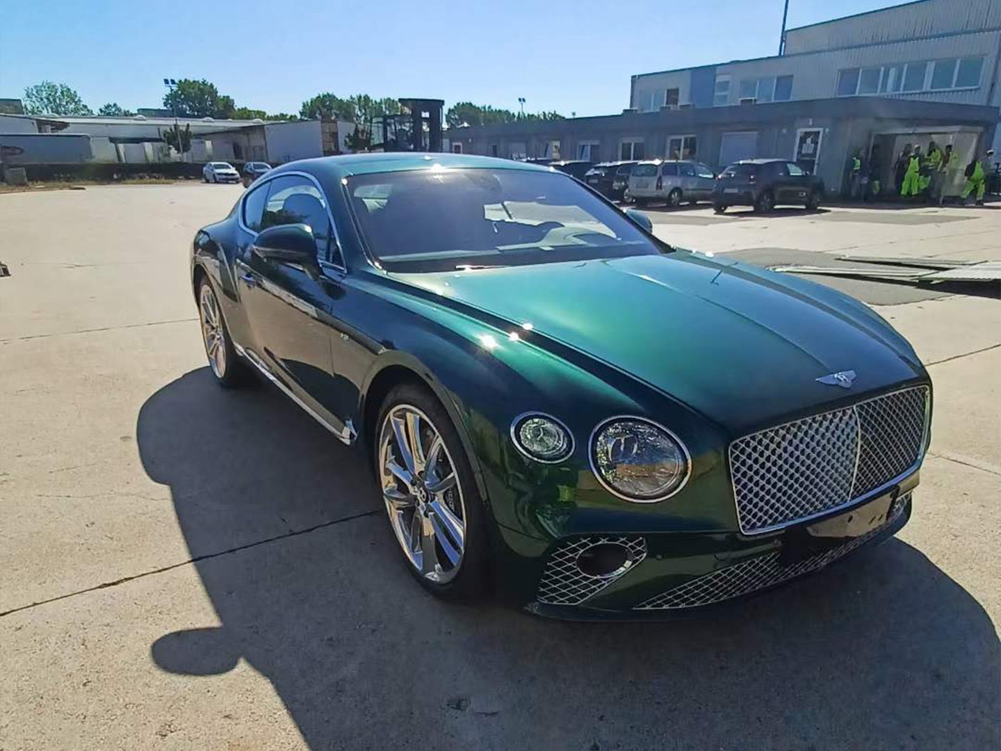 22 Bentley Continental GT V8 4.0 Emerald Green (Muller's Special Paint ...