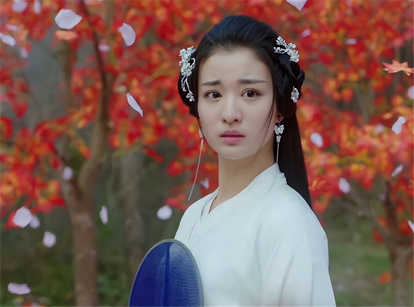 The "outstanding talent" in the Chinese music scene, Wang Churan's ...