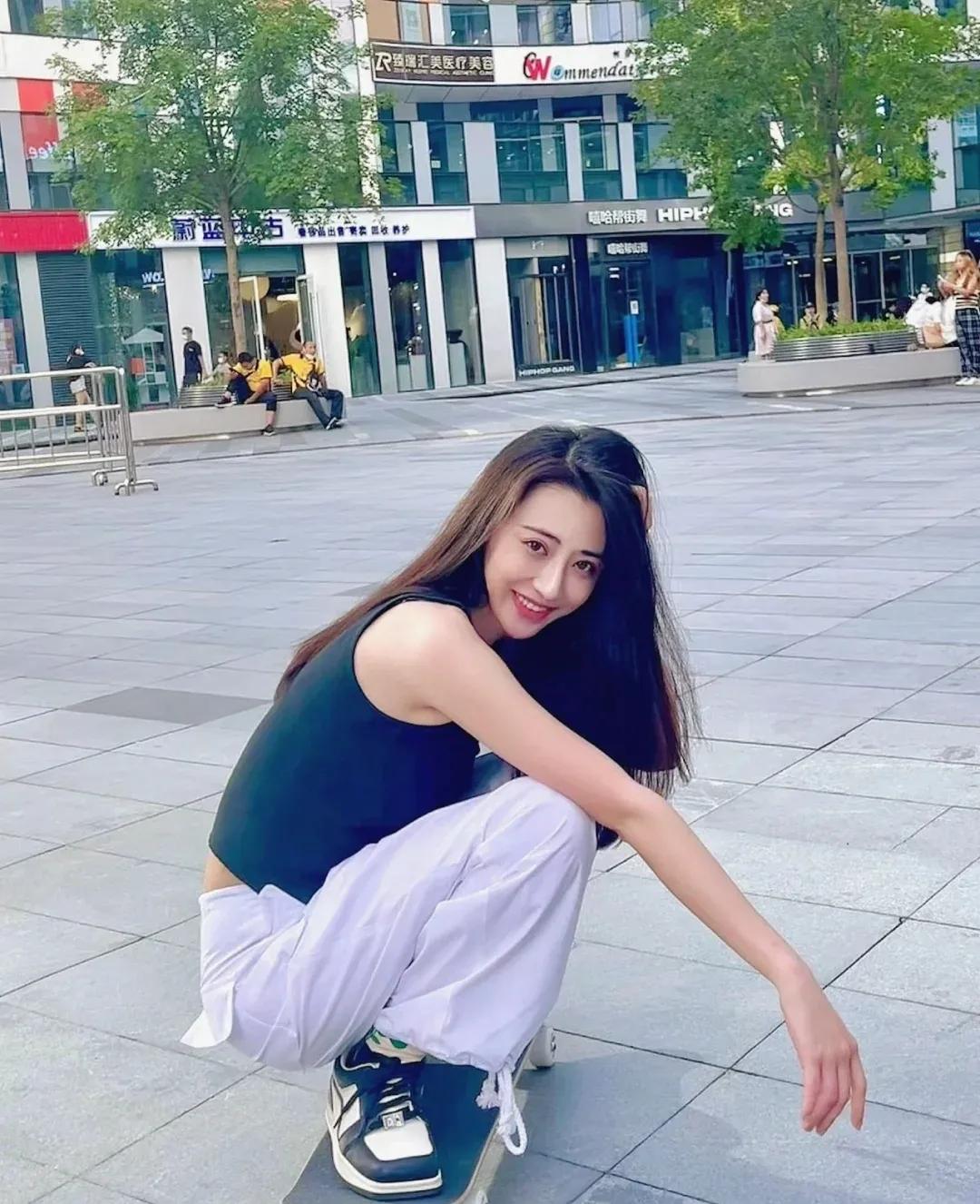 Fashion darling model - iNEWS