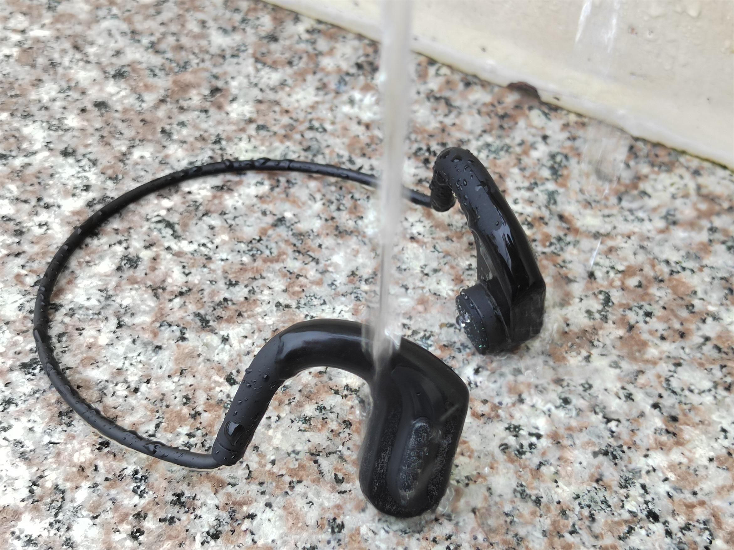 Water-piercing music—Yongyuan Y9 bone conduction sports (swimming ...