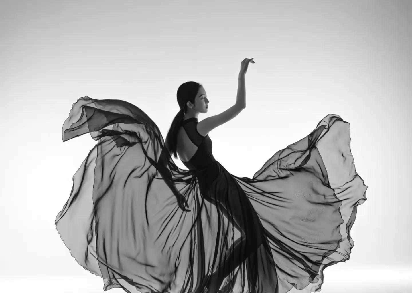 Sexy roster of Zhao Xiaotang's high-end artistic photo - iNEWS