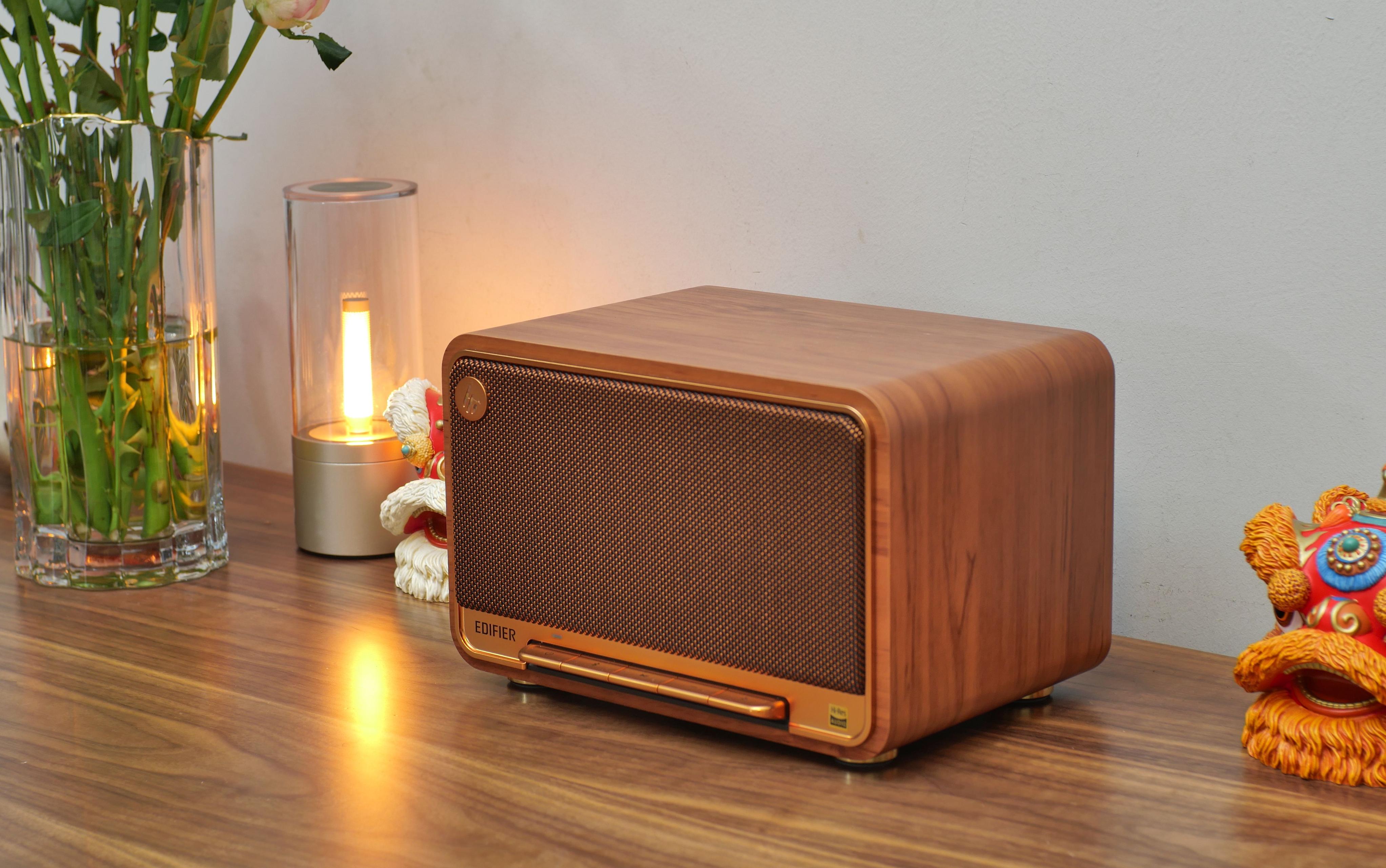 The sound quality tuning is pleasing, and the volume king mode is turned on! Edifier M330 audio ...