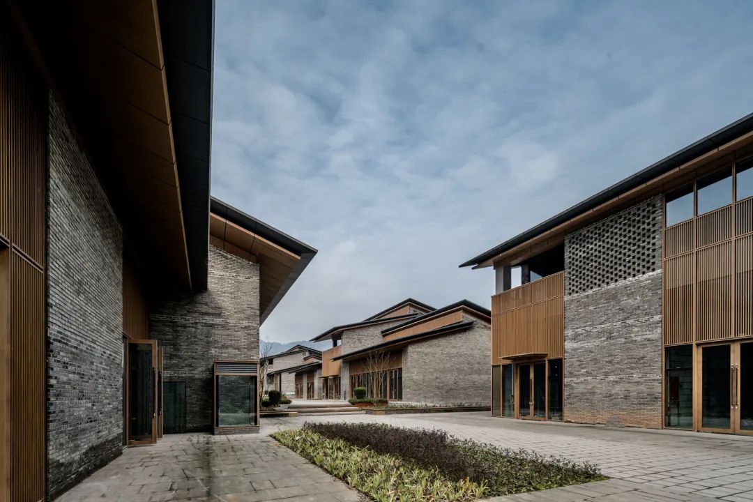 World Frontier Architecture Season - iNEWS