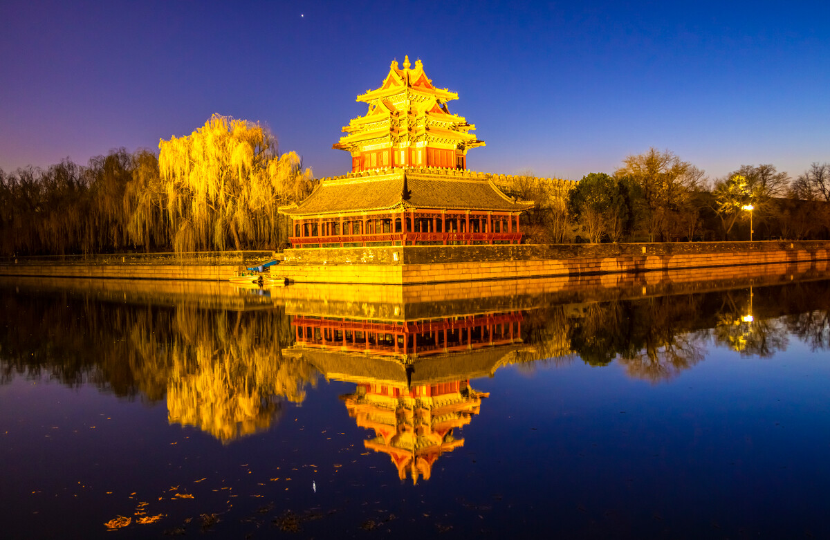 Let's go to the Palace Museum and wander through time! - iNEWS