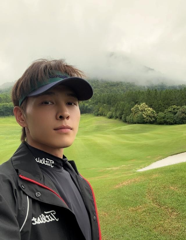 Hot search! Actors Wu Jinyan and Hong Yao officially announced their ...