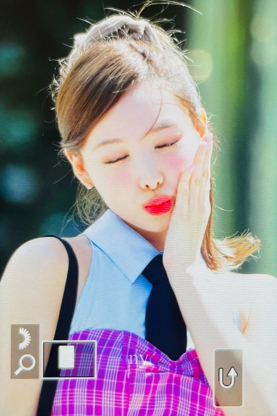 Twice Lin Nalian wallpaper sharing: cute and energetic, come and ...