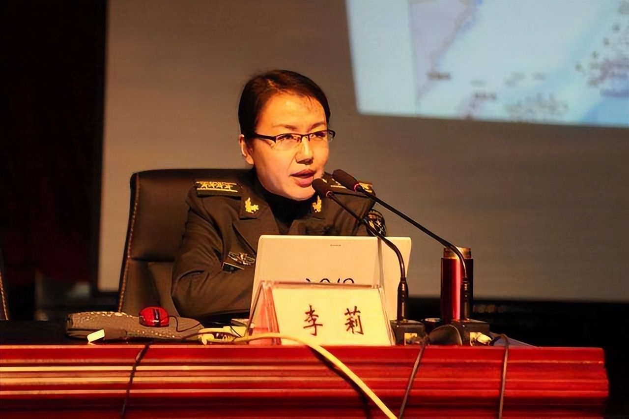 "The Goddess of the Rocket Army" Li Li, sharp military commentary ...