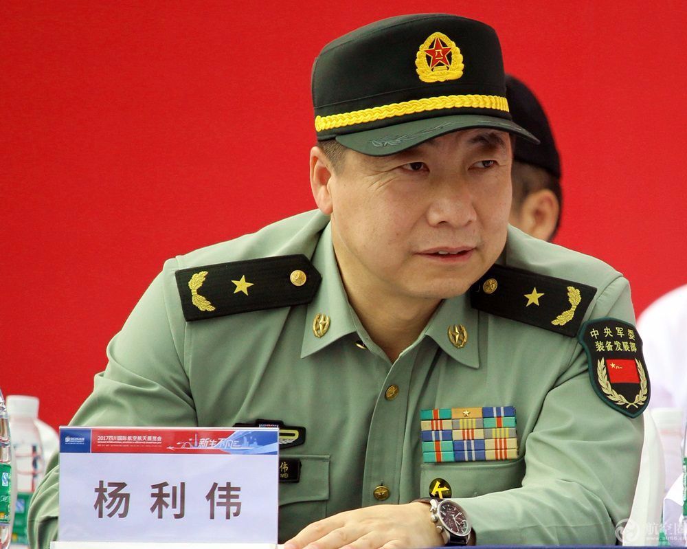 What level is the astronaut group?Why can only the captain be promoted ...