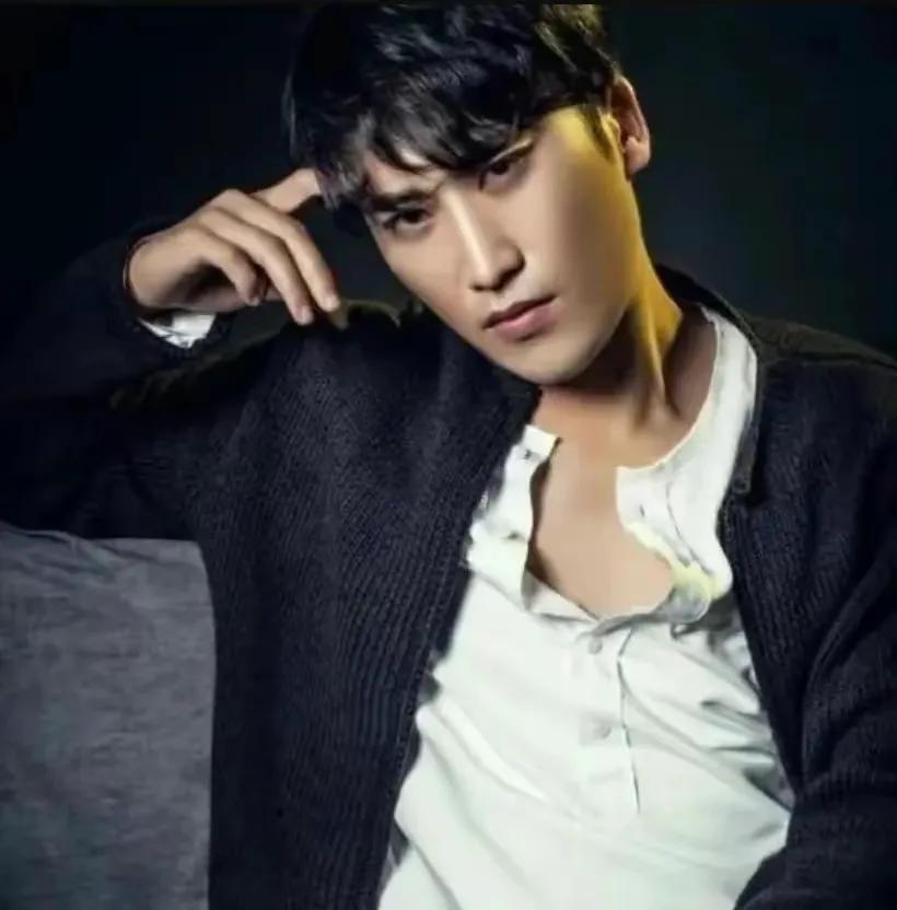 Wu Yunfei: Zhao Benshan's rich second-generation apprentice, who had an affair with Xu Dongdong ...