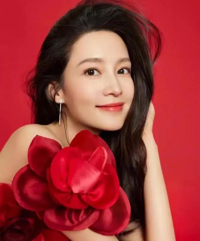 The most beautiful, the most beautiful and the most dazzling - Li Qin ...
