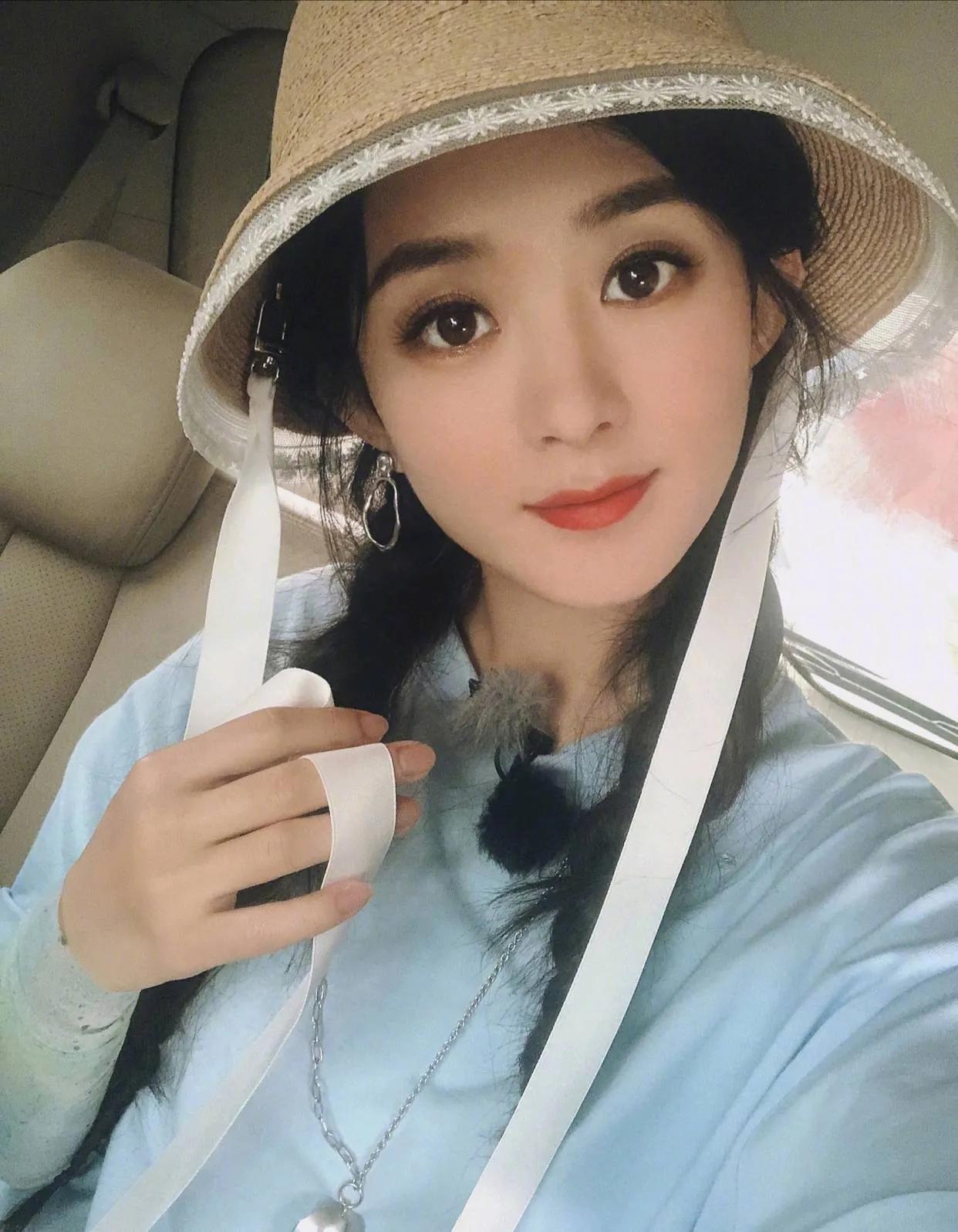 Zhao Liying, who is already a mother, looks sweet and cute. She looks ...