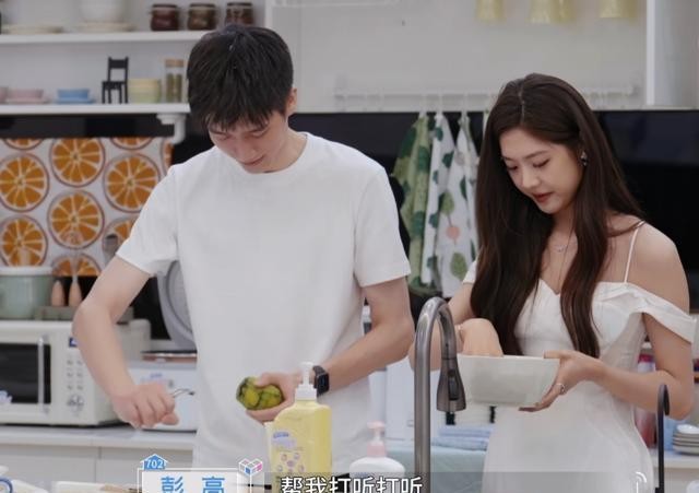 "Heart Signal Season 7" Yufan always leaks Qingya's preferences to Peng Gao. Is this considered ...