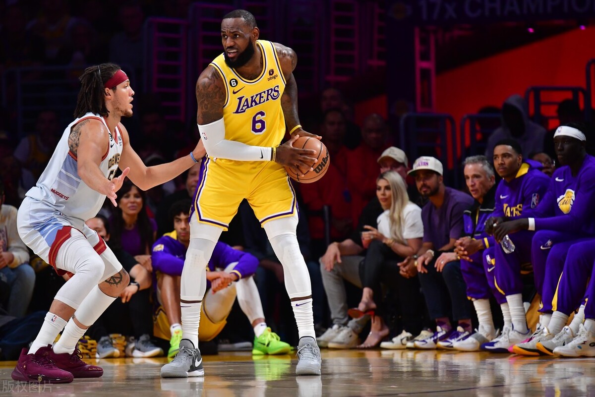 LeBron James' Fitness Tip: Improve Your On-Course Fitness! - iMedia