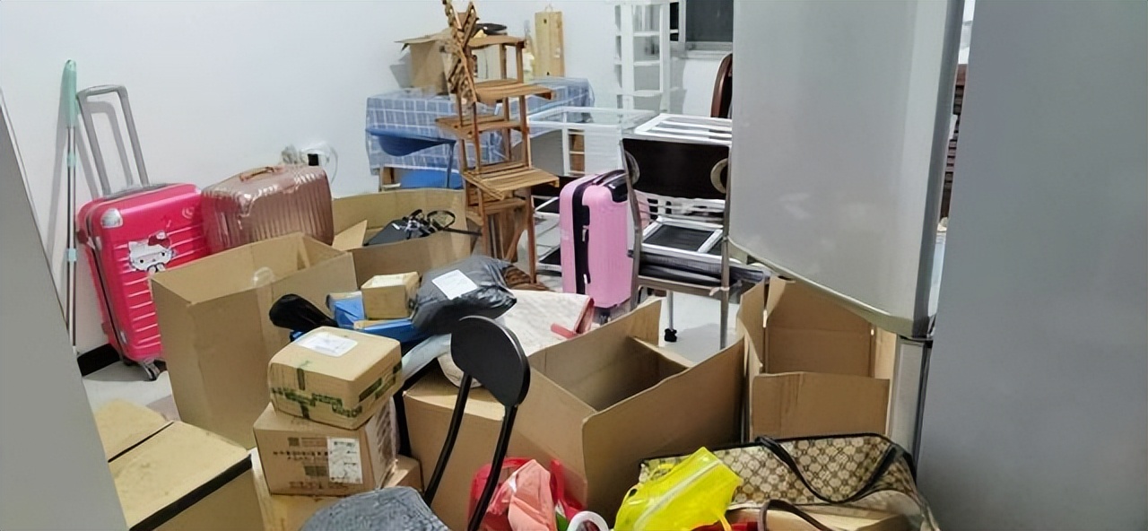 If you still have these 6 things in your home, it means that you are ...