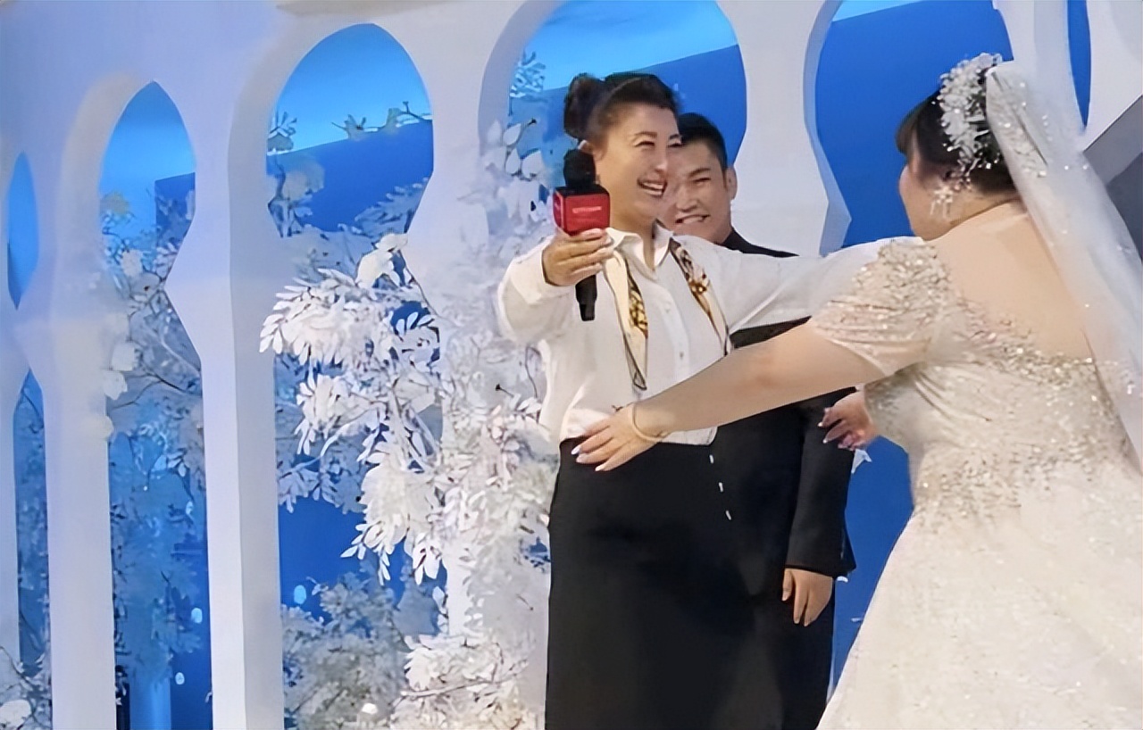 The 204-jin internet celebrity big cute wedding scene exposure! Yan ...