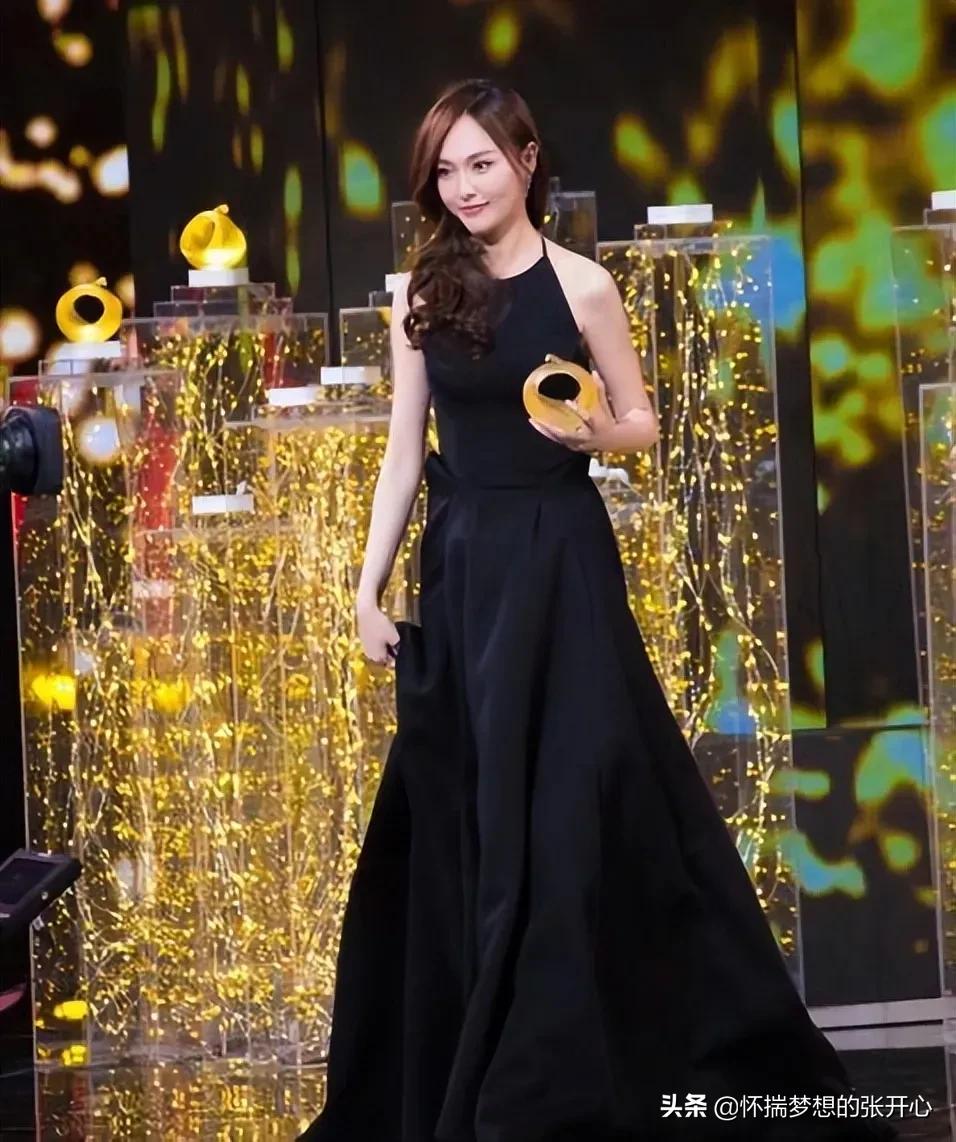 Tang Yan's nine-headed body proportion is not inferior to that of a ...
