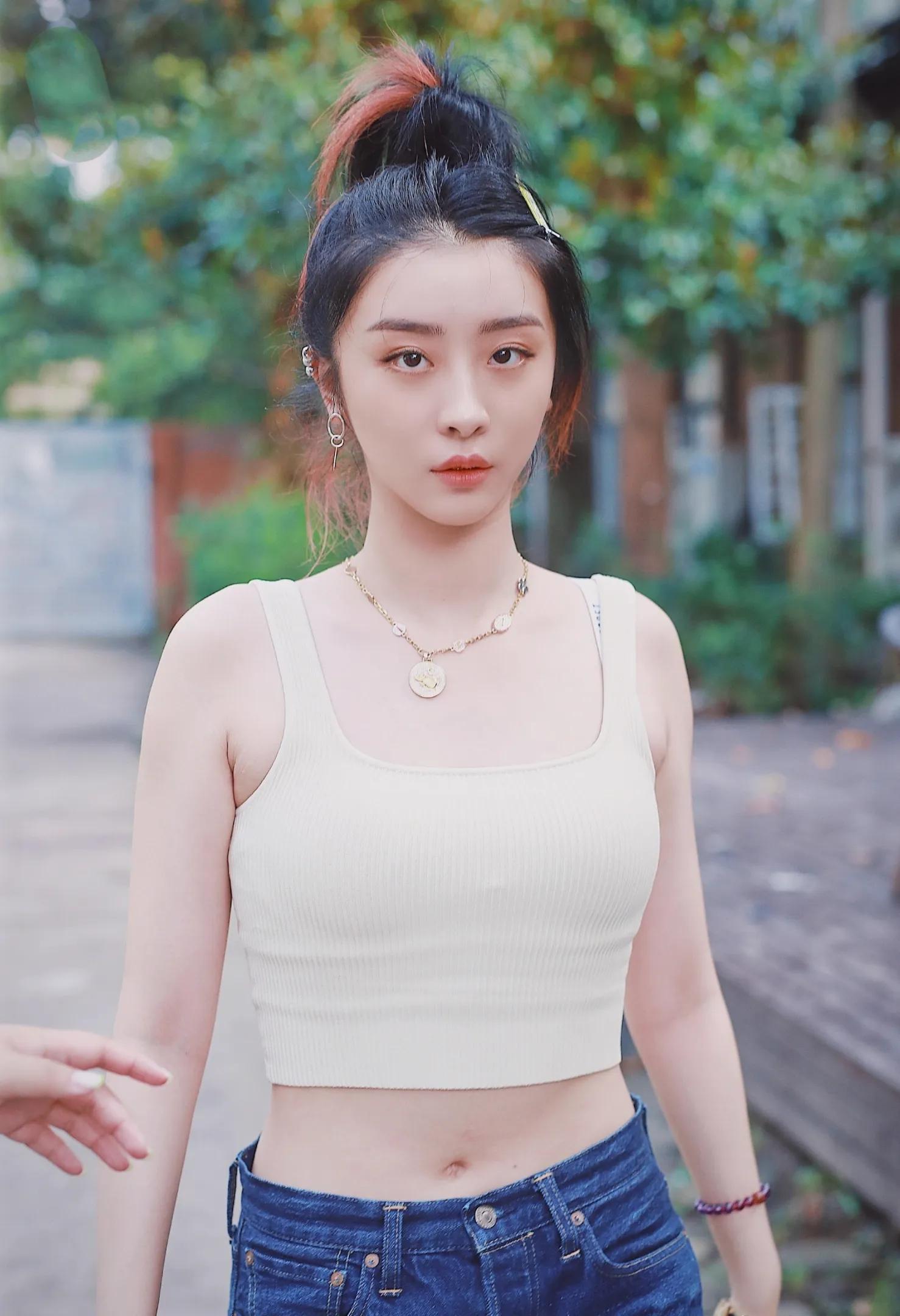 Mingyang Entertainment - Beauty Star - Zhao Xiaotang - iNEWS