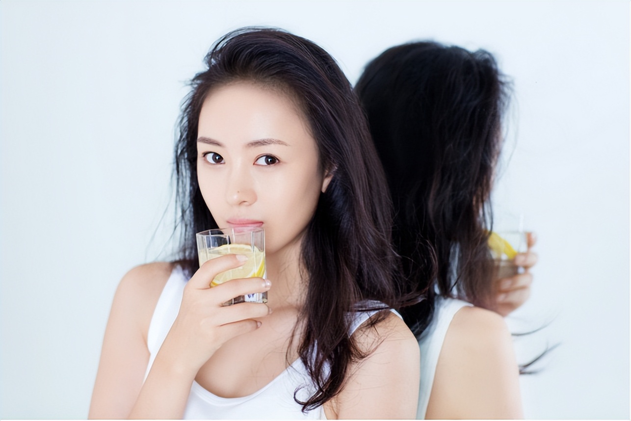 From being beaten by her boyfriend to becoming a first-line actress ...