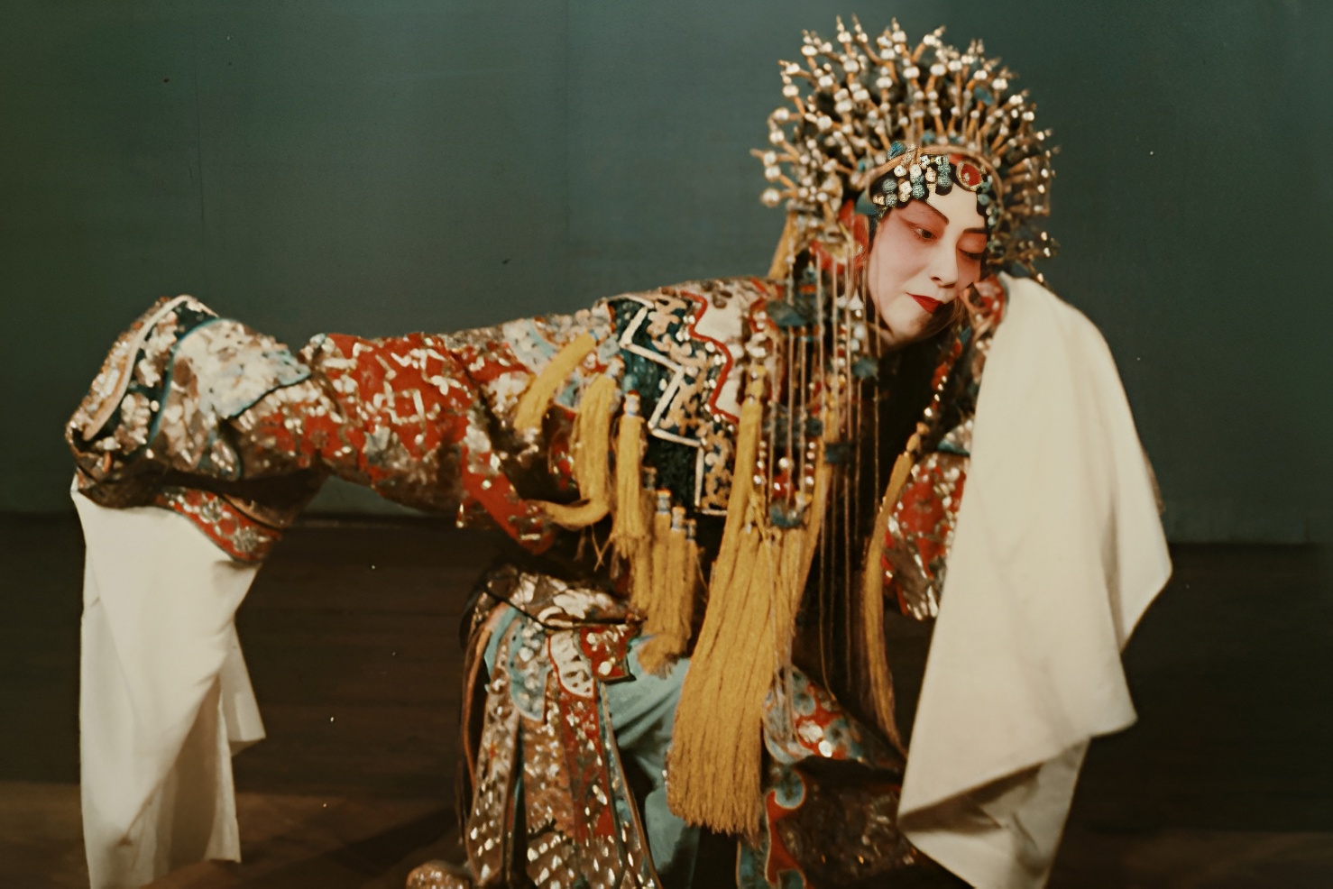 The two great masters of Peking Opera, Mei Lanfang and Tan Xinpei, are ...