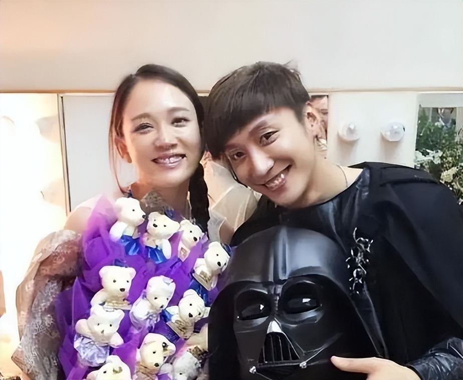 On the 6th anniversary of Qiao Renliang's death, Chen Qiaoen brought ...