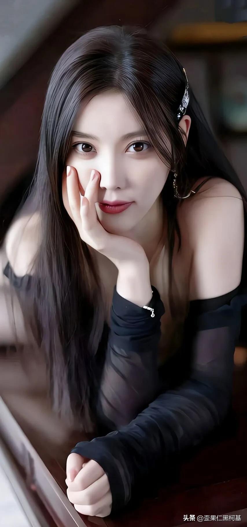 Tang Anqi and Yang Chenchen's prosperous appearance - iNEWS