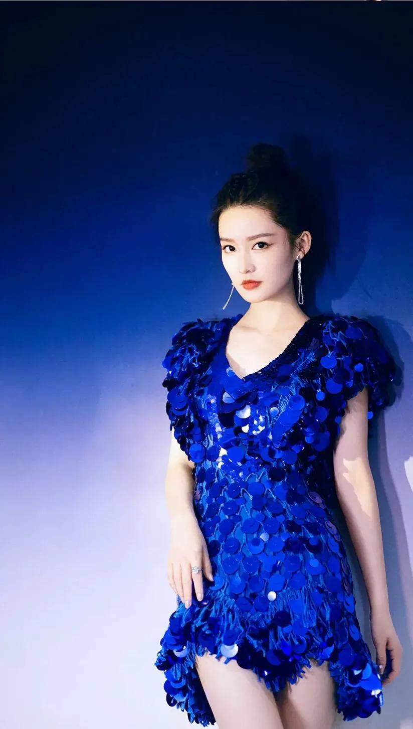 Beautiful Qin Qinzi Li Qin: underwear endorsement pictures, beautiful ...