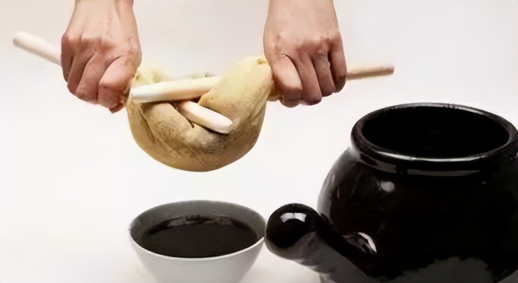 The decoction method of traditional Chinese medicine determines the ...