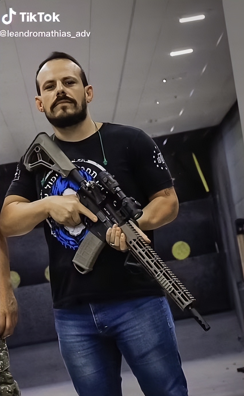 The Brazilian man entered the MRI room with a gun on his waist. As soon ...