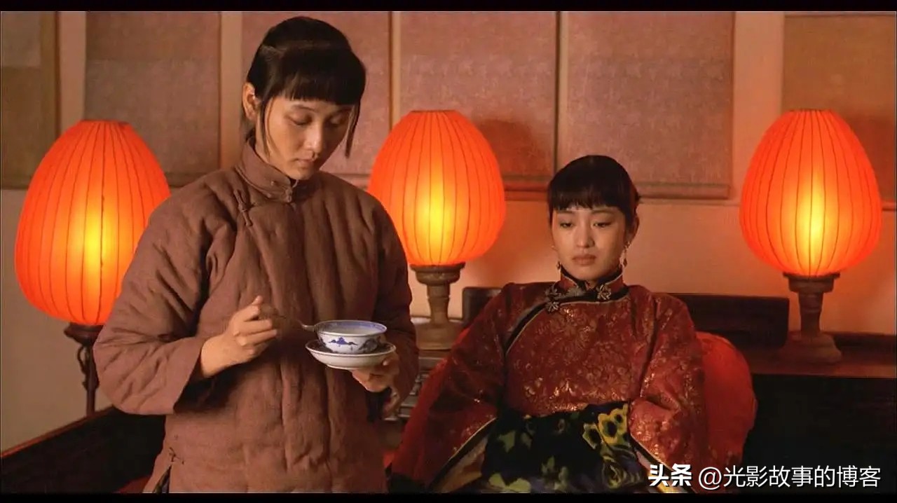 Deng Meng: Comments on Zhang Yimou's film "The Big Red Lantern" - iNEWS
