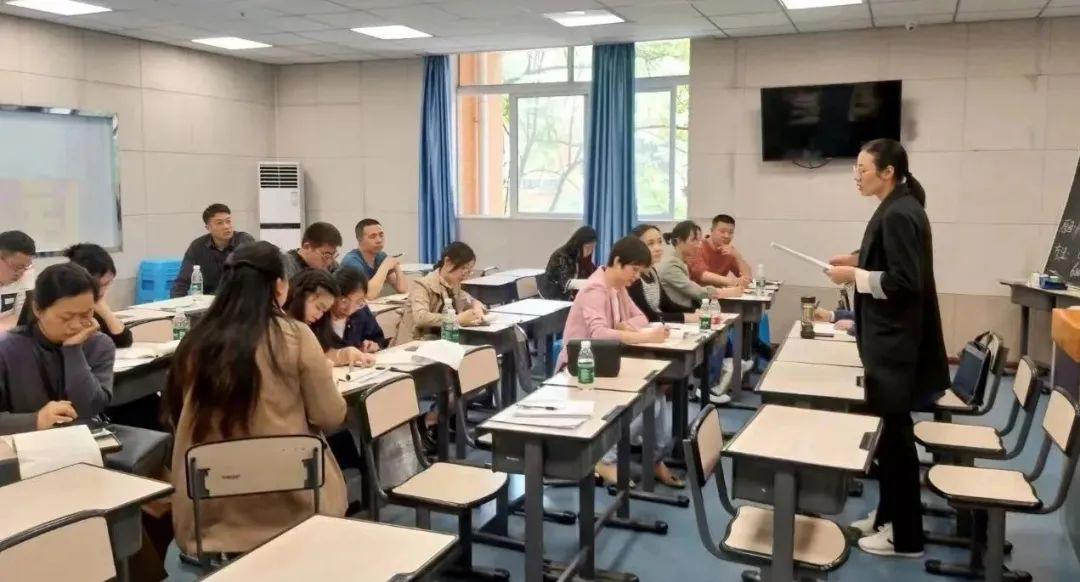 The different structure of the same class is wonderful, and the on-site ...