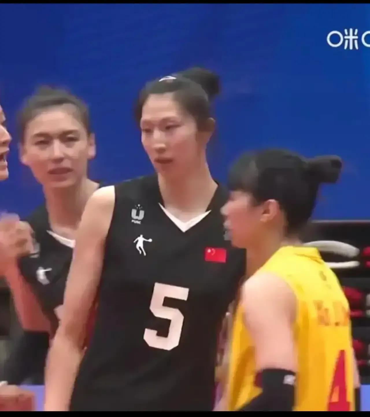 Wu Mengjie's sluggish performance contrasts with Li Yingying's strength - iNEWS