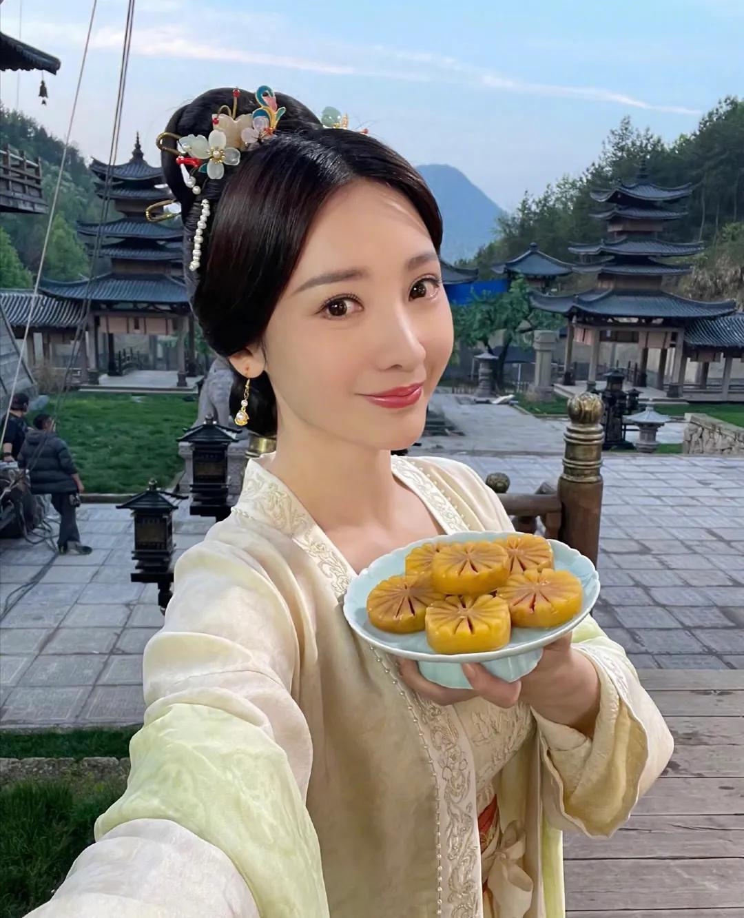 Hunan beauty Liu Yan - iNEWS