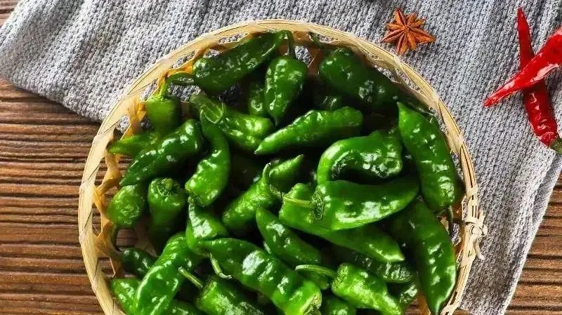 The world's most expensive chili, the top king in chili fried meat - iNEWS