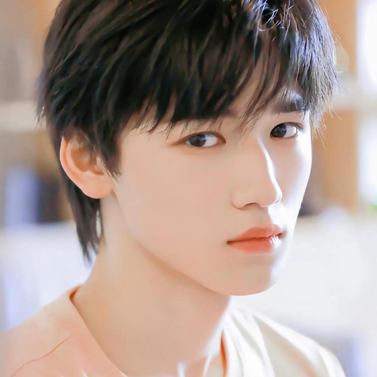 Song Yaxuan/Beauty is measured in seconds - iNEWS