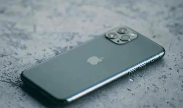 iPhone 15 Pro Max users recently reported screen burn-in issues: Apple ...