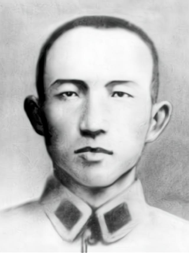 He is only 1.4 meters tall. At the age of 21, he became the youngest ...