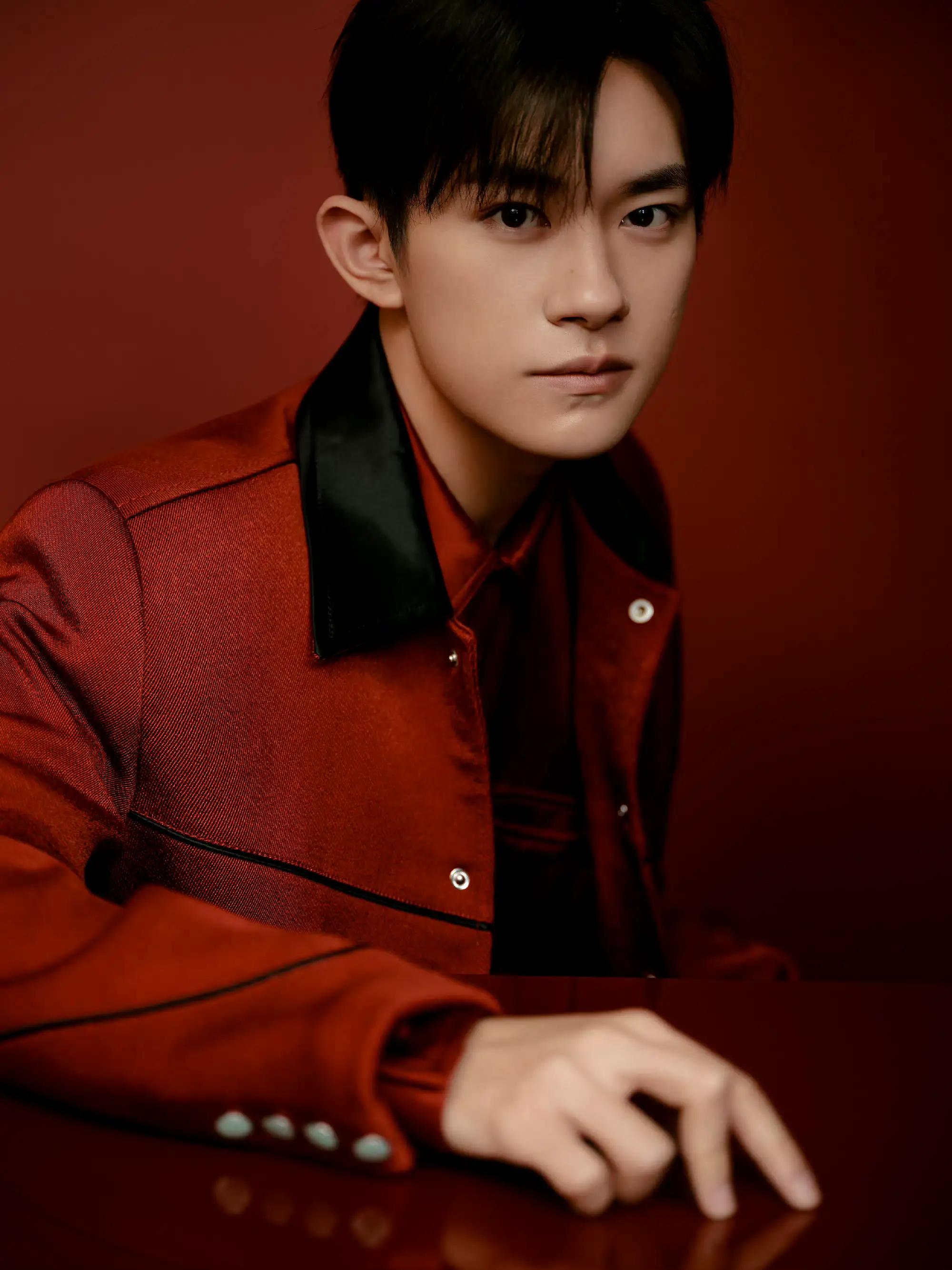 Seventeen top-notch handsome guys with light complexion, and the last ...