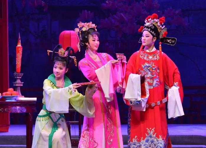 What is the development process and artistic value of Huangmei Opera ...
