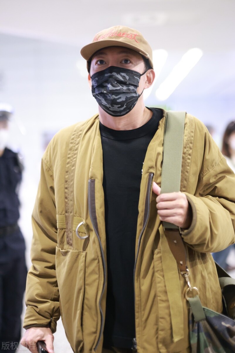 Wang Yang's casual and handsome - iNEWS
