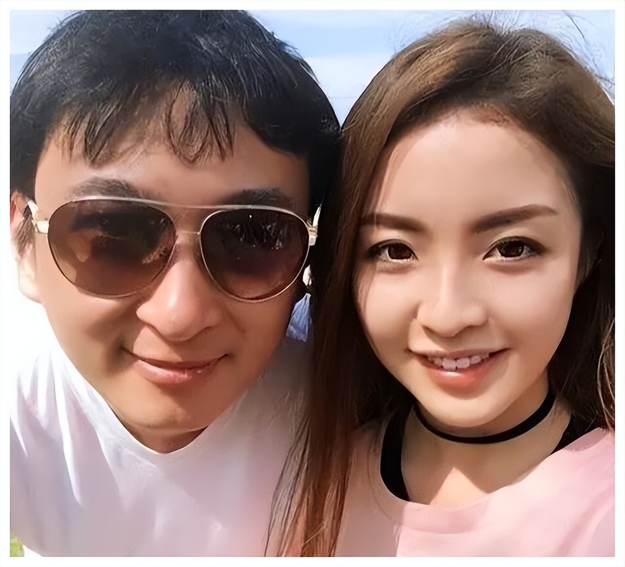 Wang Sicong upgraded to be a father? The father with the baby in his ...